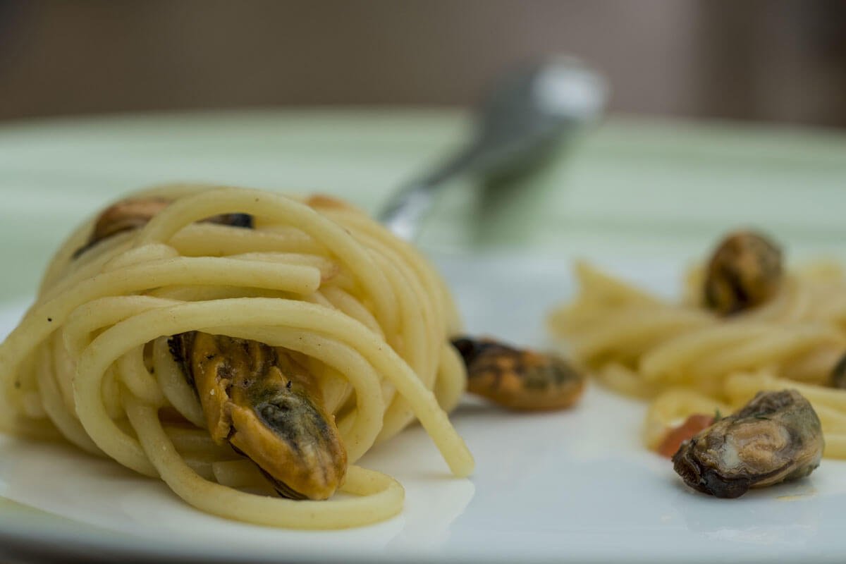 Recipe: Handmade Spaghetti with Mussels from La Spezia